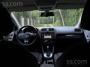 Black Volkswagen Golf 2013 in Riga, with an engine capacity of 1.60 L and mileage of 253 thousand km for 2950 €, photo 10 on AUTOMOTO.COM.LV