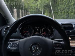 Black Volkswagen Golf 2013 in Riga, with an engine capacity of 1.60 L and mileage of 253 thousand km for 2950 €, photo 12 on AUTOMOTO.COM.LV