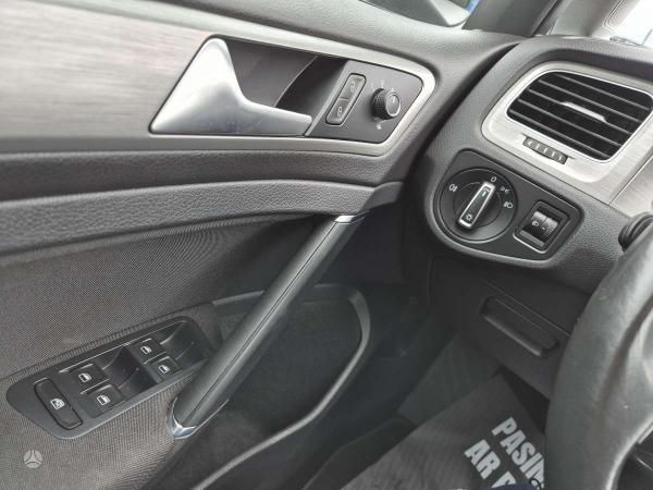 Melns Volkswagen Golf 2013 Kauņa, ar dzinēja tilpumu 1.97 L un nobraukumu 146 tūkst. km par 8999 €, foto 10 vietnē AUTOMOTO.COM.LV