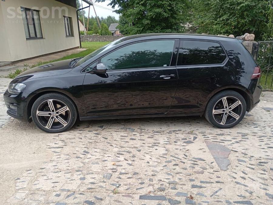 Melns Volkswagen Golf 2013 Rēzekne, ar dzinēja tilpumu 2.00 L un nobraukumu 252 tūkst. km par 7100 €, foto 4 vietnē AUTOMOTO.COM.LV