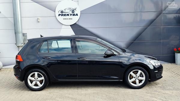 Melns Volkswagen Golf 2013 Ramučiai, ar dzinēja tilpumu 1.20 L un nobraukumu 122 tūkst. km par 7450 €, foto 5 vietnē AUTOMOTO.COM.LV