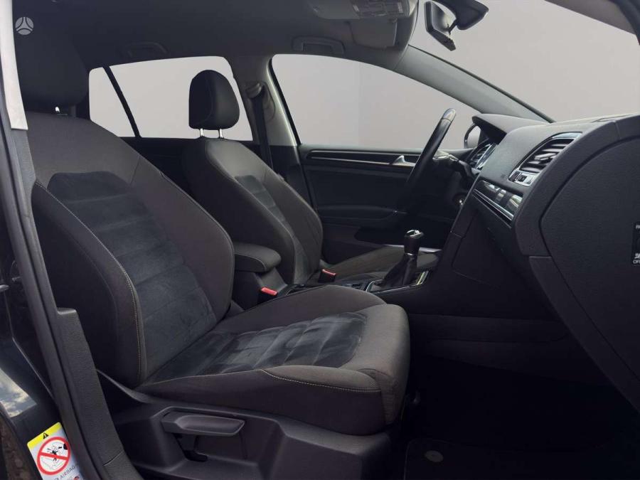 Melns Volkswagen Golf 2013 Kauņa, ar dzinēja tilpumu 1.60 L un nobraukumu 310 tūkst. km par 3999 €, foto 9 vietnē AUTOMOTO.COM.LV