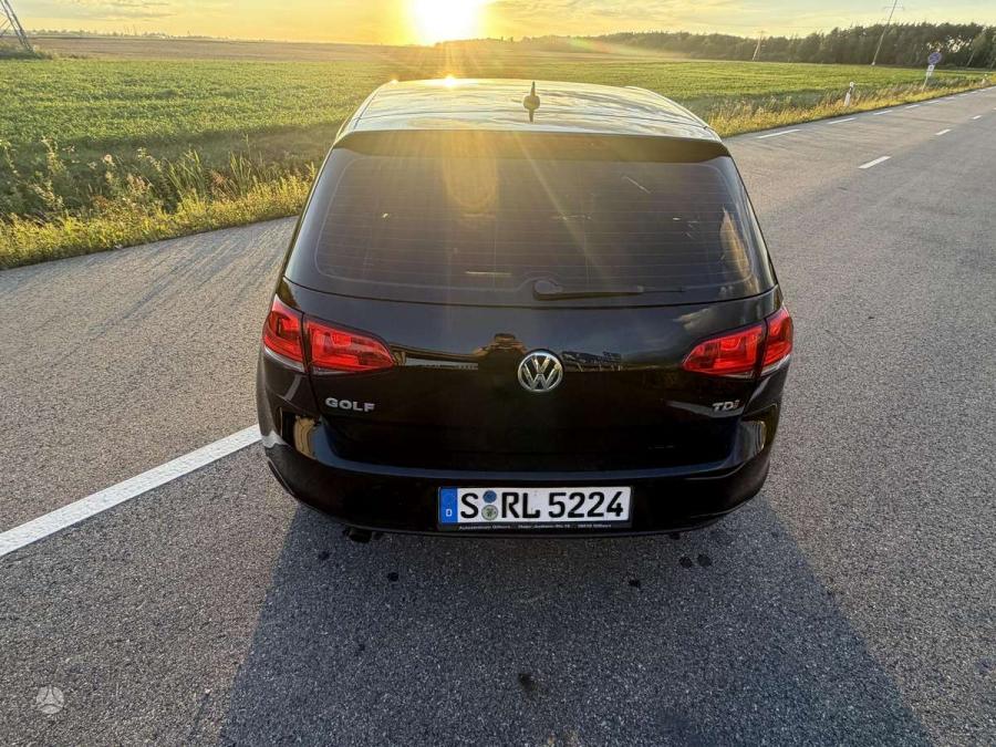 Melns Volkswagen Golf 2013 Kauņa, ar dzinēja tilpumu 1.60 L un nobraukumu 237 tūkst. km par 5400 €, foto 10 vietnē AUTOMOTO.COM.LV