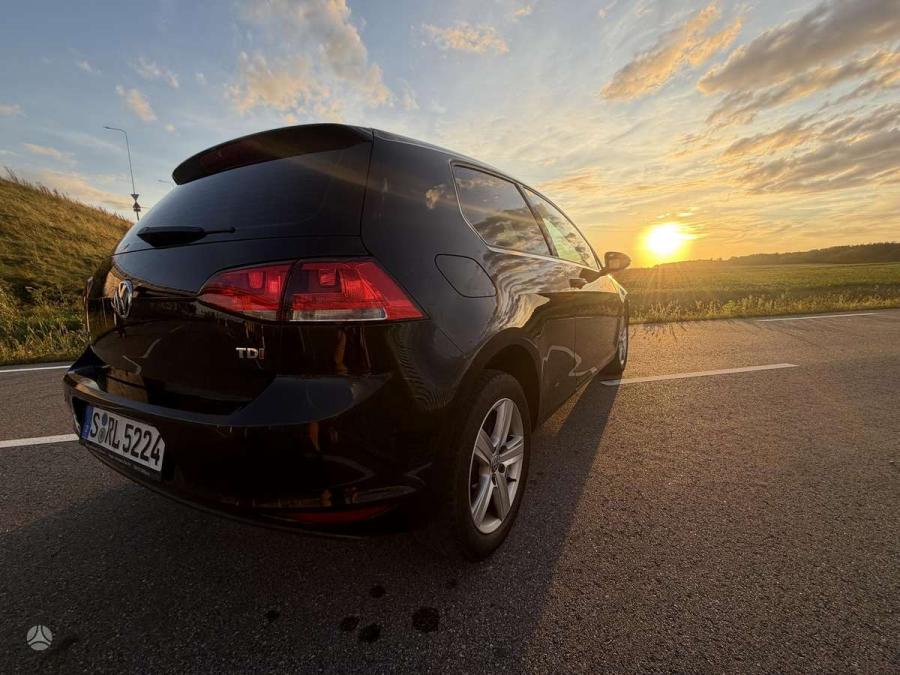 Melns Volkswagen Golf 2013 Kauņa, ar dzinēja tilpumu 1.60 L un nobraukumu 237 tūkst. km par 5400 €, foto 11 vietnē AUTOMOTO.COM.LV