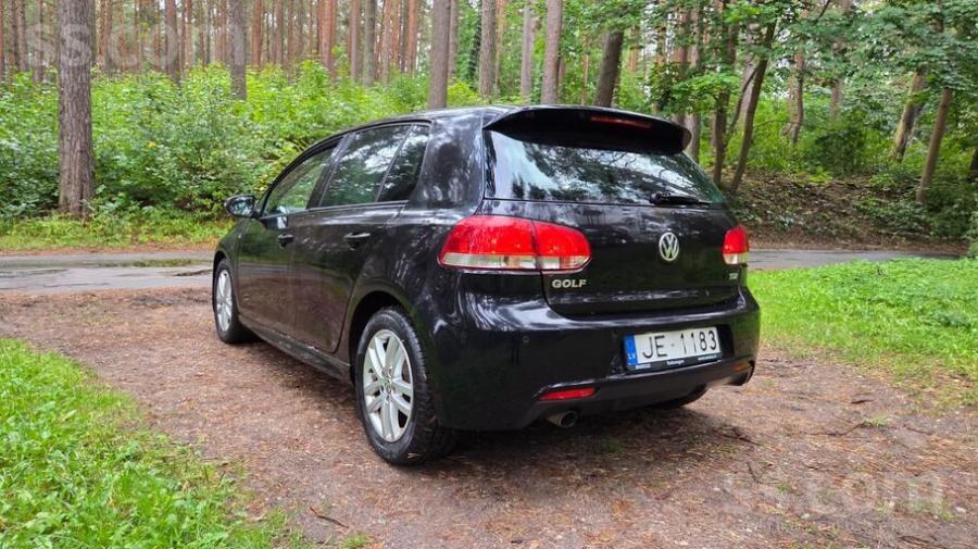 Melns Volkswagen Golf 2013 Jūrmala, ar dzinēja tilpumu 1.60 L un nobraukumu 298 tūkst. km par 4000 €, foto 7 vietnē AUTOMOTO.COM.LV