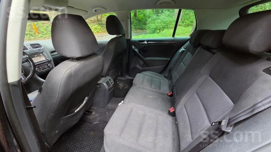 Melns Volkswagen Golf 2013 Jūrmala, ar dzinēja tilpumu 1.60 L un nobraukumu 298 tūkst. km par 4000 €, foto 12 vietnē AUTOMOTO.COM.LV