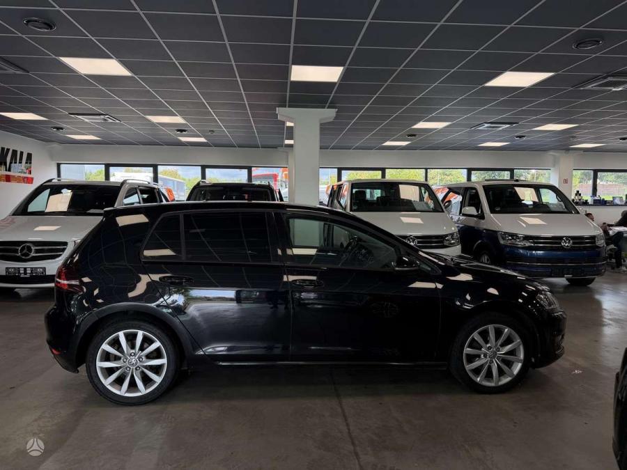 Melns Volkswagen Golf 2013 Klaipėda, ar dzinēja tilpumu 1.97 L un nobraukumu 290 tūkst. km par 9900 €, foto 15 vietnē AUTOMOTO.COM.LV