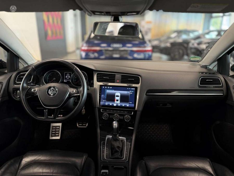 Melns Volkswagen Golf 2013 Klaipėda, ar dzinēja tilpumu 1.97 L un nobraukumu 290 tūkst. km par 9900 €, foto 17 vietnē AUTOMOTO.COM.LV