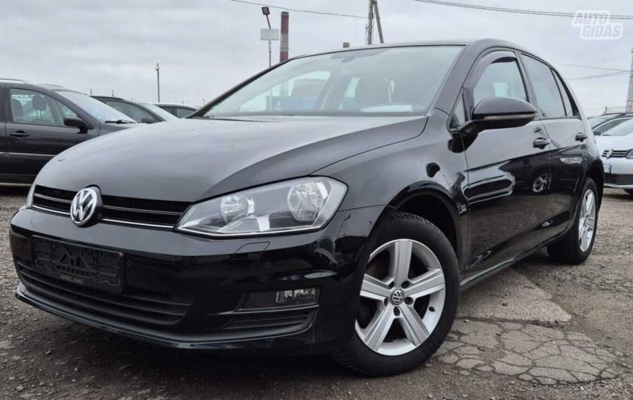 Black Volkswagen Golf 2013 in Kaunas, with an engine capacity of 1.60 L and mileage of 250 thousand km for 5850 €, photo 1 on AUTOMOTO.COM.LV