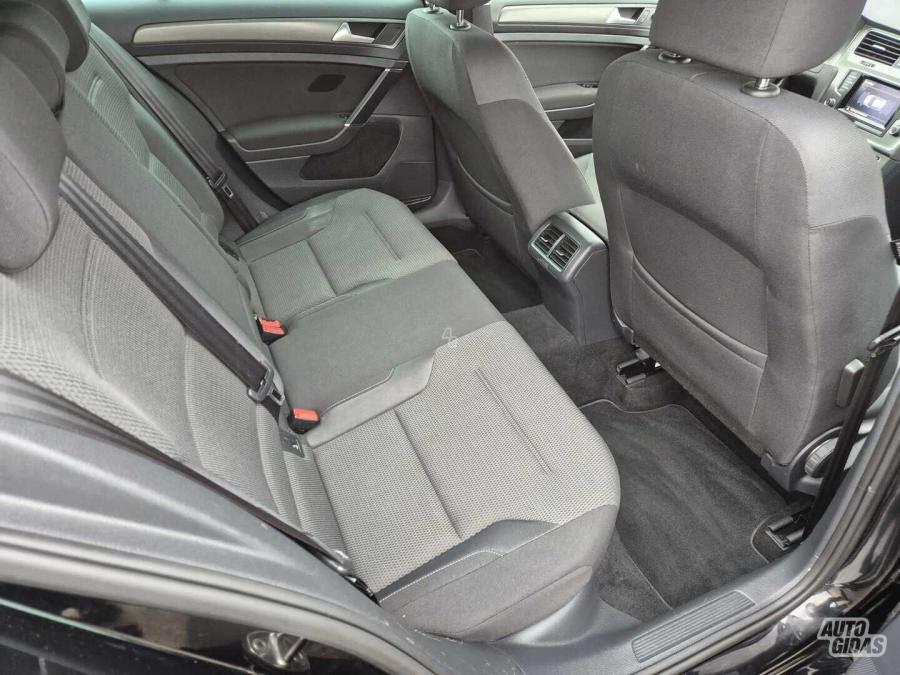 Black Volkswagen Golf 2013 in Kaunas, with an engine capacity of 1.60 L and mileage of 250 thousand km for 5850 €, photo 10 on AUTOMOTO.COM.LV