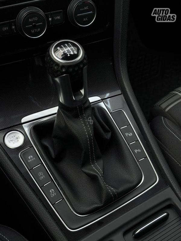 Черный Фольксваген Гольф 2014 в Авиженяй, объемом двигателя 2.00 л и пробегом 185 тыс. км за 10590 €, фото 16 на AUTOMOTO.COM.LV