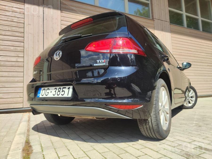 Black Volkswagen Golf 2014 in Jelgava, with an engine capacity of 1.60 L and mileage of 0 thousand km for 6990 €, photo 4 on AUTOMOTO.COM.LV