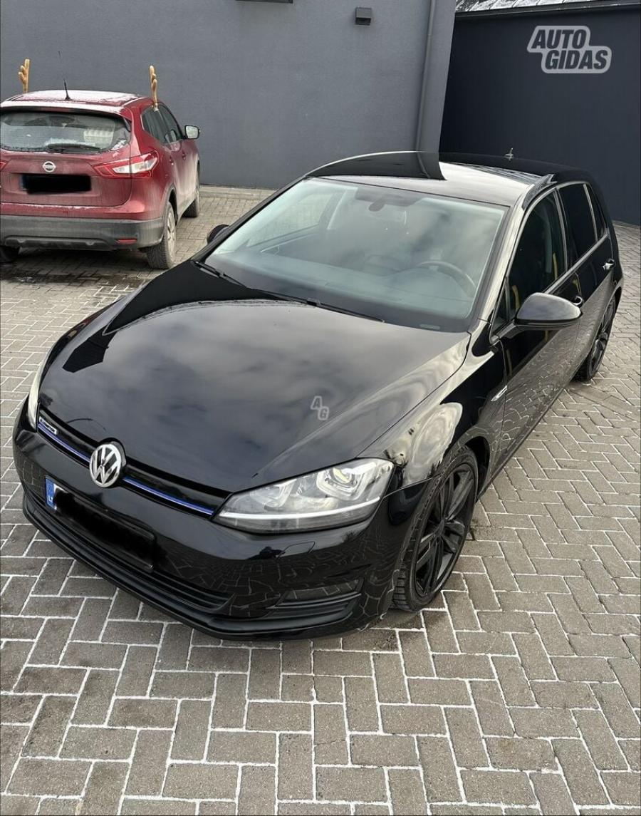 Black Volkswagen Golf 2014 in Vilnius, with an engine capacity of 1.60 L and mileage of 272 thousand km for 7250 €, photo 1 on AUTOMOTO.COM.LV