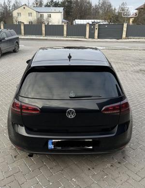Black Volkswagen Golf 2014 in Vilnius, with an engine capacity of 1.60 L and mileage of 272 thousand km for 7250 €, photo 4 on AUTOMOTO.COM.LV