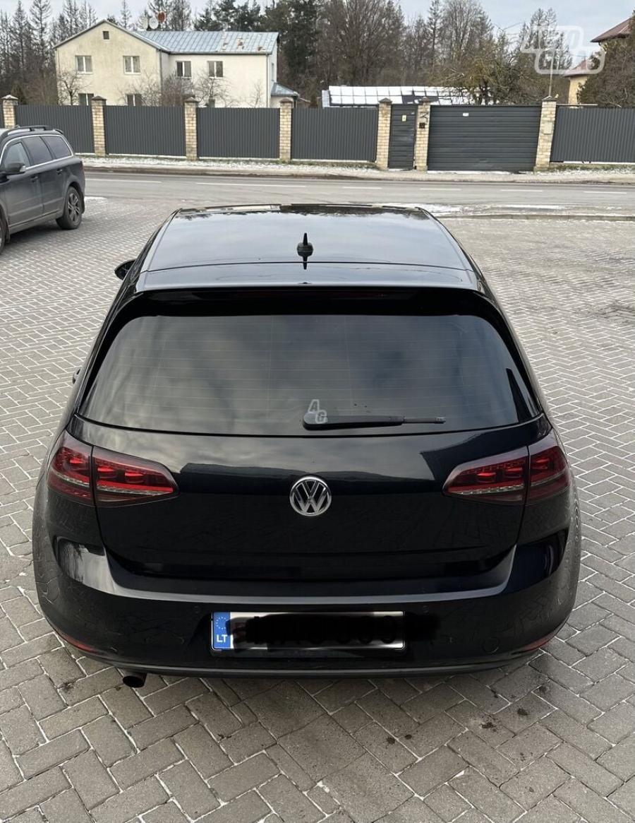 Black Volkswagen Golf 2014 in Vilnius, with an engine capacity of 1.60 L and mileage of 272 thousand km for 7250 €, photo 4 on AUTOMOTO.COM.LV