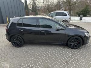 Black Volkswagen Golf 2014 in Vilnius, with an engine capacity of 1.60 L and mileage of 272 thousand km for 7250 €, photo 7 on AUTOMOTO.COM.LV