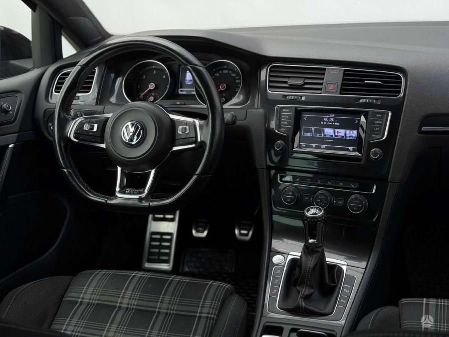 Black Volkswagen Golf 2014 in Vilnius, with an engine capacity of 1.97 L and mileage of 185 thousand km for 10950 €, photo 14 on AUTOMOTO.COM.LV
