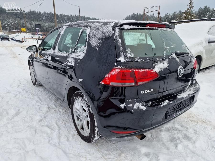 Black Volkswagen Golf 2014 in Vilnius, with an engine capacity of 1.20 L and mileage of 194 thousand km for 5199 €, photo 5 on AUTOMOTO.COM.LV