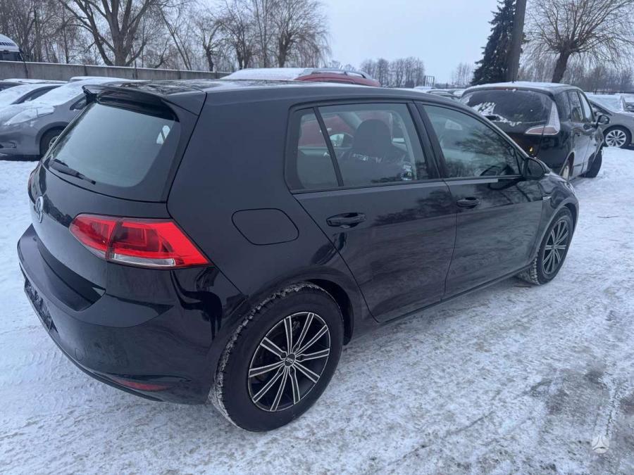 Melns Volkswagen Golf 2014 Marijampole, ar dzinēja tilpumu 1.60 L un nobraukumu 230 tūkst. km par 4900 €, foto 5 vietnē AUTOMOTO.COM.LV