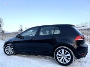 Black Volkswagen Golf 2014 in Kaunas, with an engine capacity of 1.60 L and mileage of 229 thousand km for 5500 €, photo 21 on AUTOMOTO.COM.LV