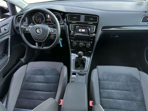 Black Volkswagen Golf 2014 in Kaunas, with an engine capacity of 1.20 L and mileage of 291 thousand km for 5500 €, photo 7 on AUTOMOTO.COM.LV