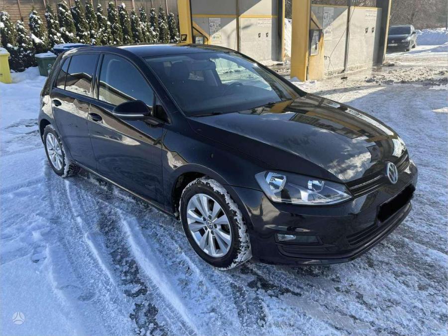 Black Volkswagen Golf 2014 in Kaunas, with an engine capacity of 1.60 L and mileage of 156 thousand km for 7950 €, photo 8 on AUTOMOTO.COM.LV