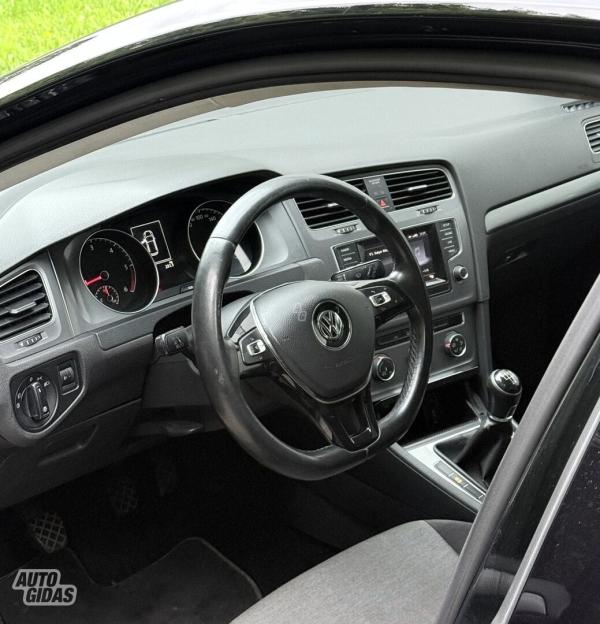 Black Volkswagen Golf 2014 in Kaunas, with an engine capacity of 1.60 L and mileage of 320 thousand km for 4650 €, photo 6 on AUTOMOTO.COM.LV
