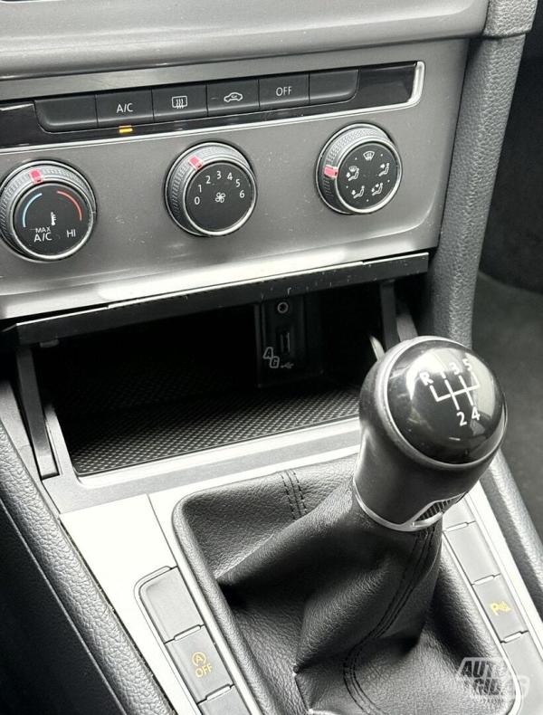 Melns Volkswagen Golf 2014 Kauņa, ar dzinēja tilpumu 1.60 L un nobraukumu 320 tūkst. km par 4650 €, foto 7 vietnē AUTOMOTO.COM.LV