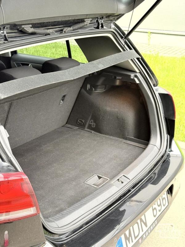 Melns Volkswagen Golf 2014 Kauņa, ar dzinēja tilpumu 1.60 L un nobraukumu 320 tūkst. km par 4650 €, foto 9 vietnē AUTOMOTO.COM.LV