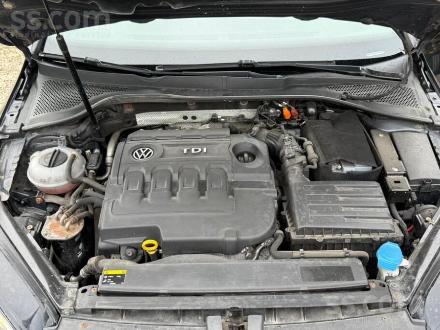 Melns Volkswagen Golf 2014 Rīga, ar dzinēja tilpumu 1.60 L un nobraukumu 333 tūkst. km par 4700 €, foto 8 vietnē AUTOMOTO.COM.LV