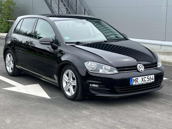 Black Volkswagen Golf 2014 in Kaunas, with an engine capacity of 1.60 L and mileage of 246 thousand km for 6150 €, photo 4 on AUTOMOTO.COM.LV