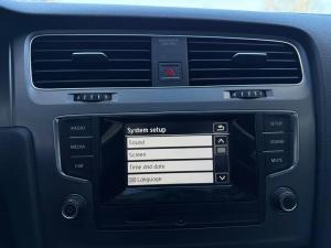 Melns Volkswagen Golf 2014 Rīga, ar dzinēja tilpumu 1.60 L un nobraukumu 217 tūkst. km par 4990 €, foto 12 vietnē AUTOMOTO.COM.LV