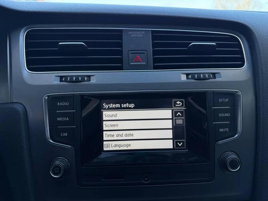 Melns Volkswagen Golf 2014 Rīga, ar dzinēja tilpumu 1.60 L un nobraukumu 217 tūkst. km par 4990 €, foto 12 vietnē AUTOMOTO.COM.LV