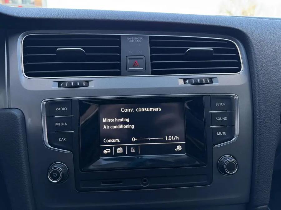 Melns Volkswagen Golf 2014 Rīga, ar dzinēja tilpumu 1.60 L un nobraukumu 217 tūkst. km par 4990 €, foto 13 vietnē AUTOMOTO.COM.LV