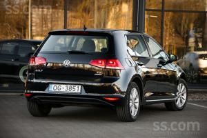 Melns Volkswagen Golf 2014 Jelgava, ar dzinēja tilpumu 1.60 L un nobraukumu 0 tūkst. km par 6490 €, foto 5 vietnē AUTOMOTO.COM.LV