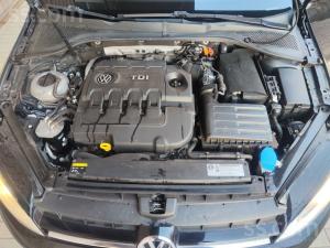 Melns Volkswagen Golf 2014 Jelgava, ar dzinēja tilpumu 1.60 L un nobraukumu 0 tūkst. km par 6490 €, foto 31 vietnē AUTOMOTO.COM.LV