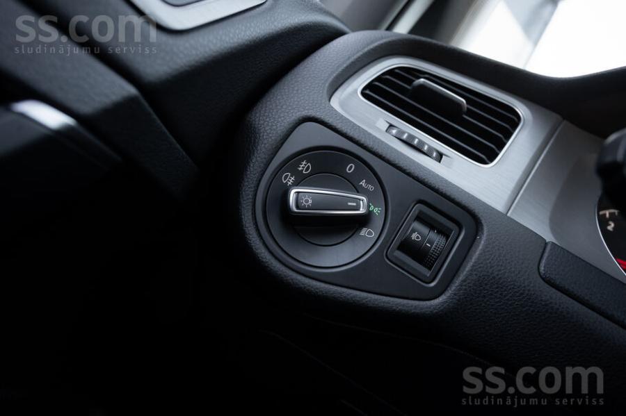 Melns Volkswagen Golf 2014 Jelgava, ar dzinēja tilpumu 1.60 L un nobraukumu 0 tūkst. km par 6490 €, foto 35 vietnē AUTOMOTO.COM.LV