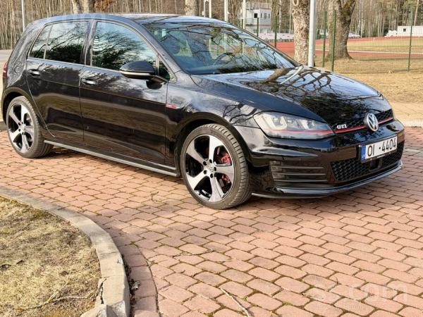 Black Volkswagen Golf 2014 in Riga, with an engine capacity of 2.00 L and mileage of 189 thousand km for 14250 €, photo 3 on AUTOMOTO.COM.LV