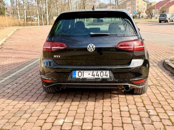 Black Volkswagen Golf 2014 in Riga, with an engine capacity of 2.00 L and mileage of 189 thousand km for 14250 €, photo 5 on AUTOMOTO.COM.LV