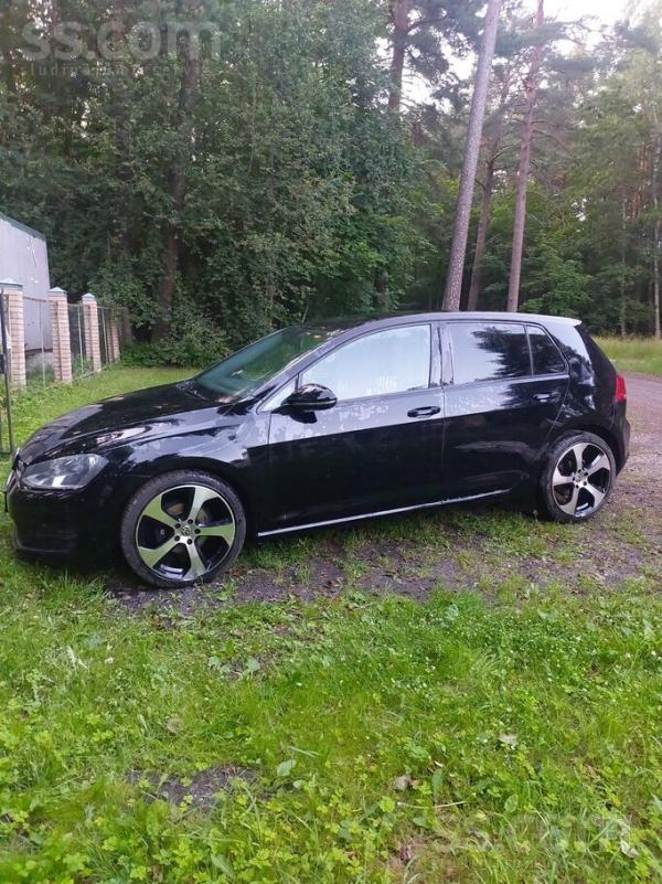 Black Volkswagen Golf 2014 in Riga, with an engine capacity of 1.60 L and mileage of 535 thousand km for 3500 €, photo 6 on AUTOMOTO.COM.LV