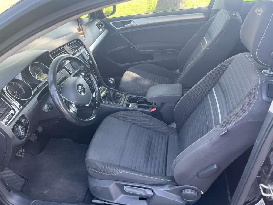 Melns Volkswagen Golf 2014 Kauņa, ar dzinēja tilpumu 1.60 L un nobraukumu 304 tūkst. km par 6500 €, foto 10 vietnē AUTOMOTO.COM.LV