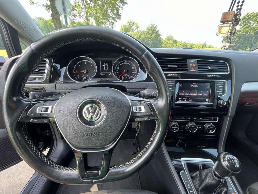 Melns Volkswagen Golf 2014 Kauņa, ar dzinēja tilpumu 1.60 L un nobraukumu 304 tūkst. km par 6500 €, foto 11 vietnē AUTOMOTO.COM.LV