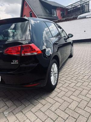 Black Volkswagen Golf 2014 in Utena, with an engine capacity of 1.60 L and mileage of 252 thousand km for 6950 €, photo  on AUTOMOTO.COM.LV
