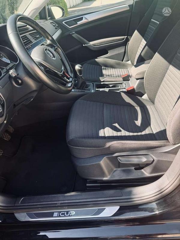 Melns Volkswagen Golf 2014 Utena, ar dzinēja tilpumu 1.60 L un nobraukumu 252 tūkst. km par 6950 €, foto 8 vietnē AUTOMOTO.COM.LV