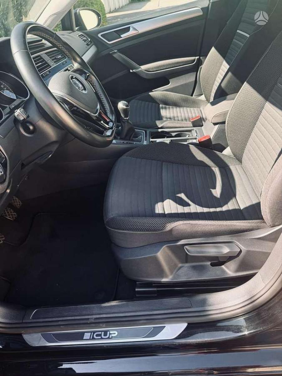 Melns Volkswagen Golf 2014 Utena, ar dzinēja tilpumu 1.60 L un nobraukumu 252 tūkst. km par 6950 €, foto 9 vietnē AUTOMOTO.COM.LV