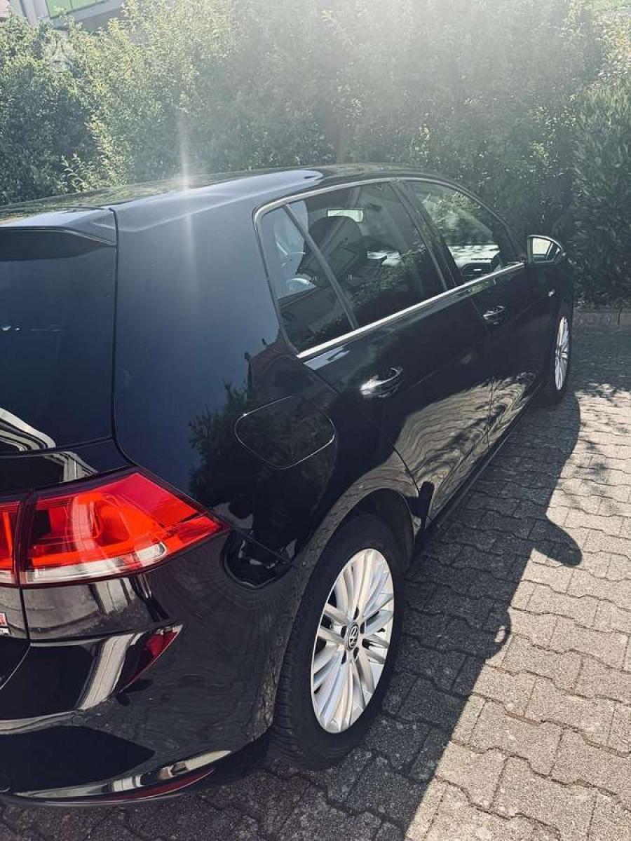 Melns Volkswagen Golf 2014 Utena, ar dzinēja tilpumu 1.60 L un nobraukumu 252 tūkst. km par 6950 €, foto 10 vietnē AUTOMOTO.COM.LV