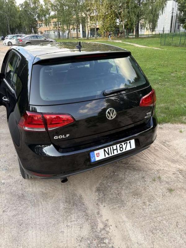 Melns Volkswagen Golf 2014 Viļņa, ar dzinēja tilpumu 1.20 L un nobraukumu 150 tūkst. km par 6450 €, foto 6 vietnē AUTOMOTO.COM.LV