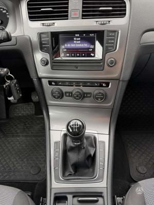 Black Volkswagen Golf 2014 in Siauliai, with an engine capacity of 1.60 L and mileage of 227 thousand km for 5800 €, photo 13 on AUTOMOTO.COM.LV