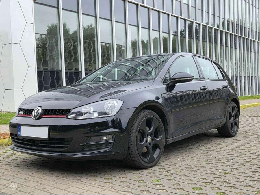 Melns Volkswagen Golf 2014 Viļņa, ar dzinēja tilpumu 1.40 L un nobraukumu 210 tūkst. km par 7700 €, foto 1 vietnē AUTOMOTO.COM.LV