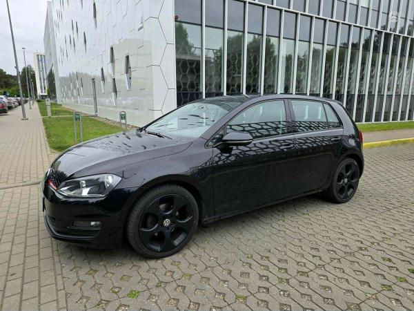 Black Volkswagen Golf 2014 in Vilnius, with an engine capacity of 1.40 L and mileage of 210 thousand km for 7700 €, photo 3 on AUTOMOTO.COM.LV